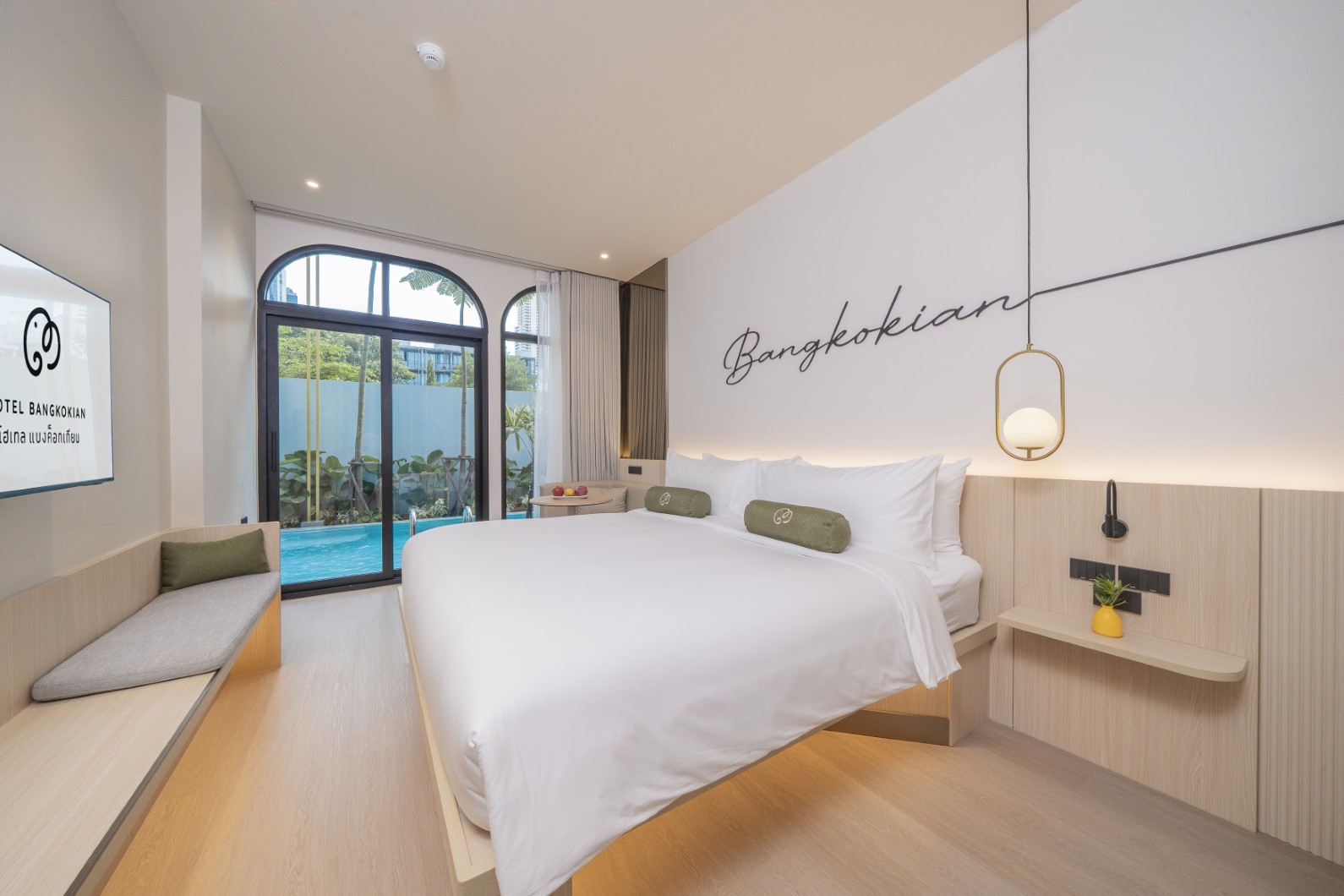 Bangkok Rooms Pool Access Room | Hotel Bangkokian