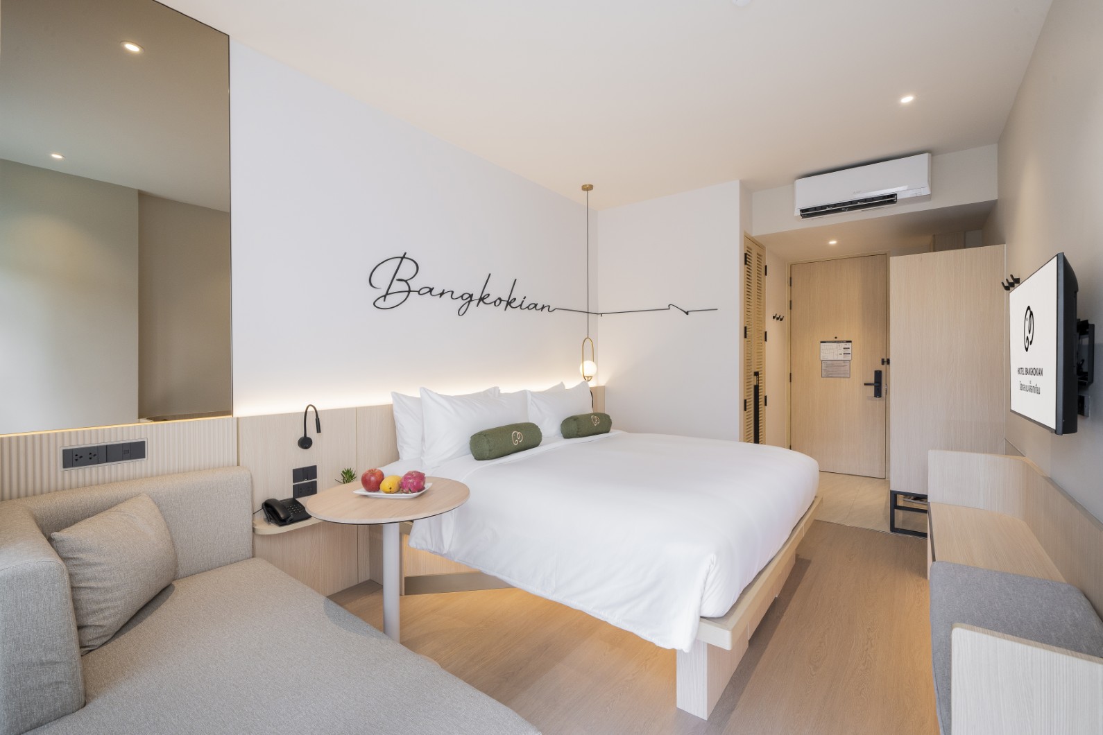 Bangkok Rooms Pool Access Room | Hotel Bangkokian